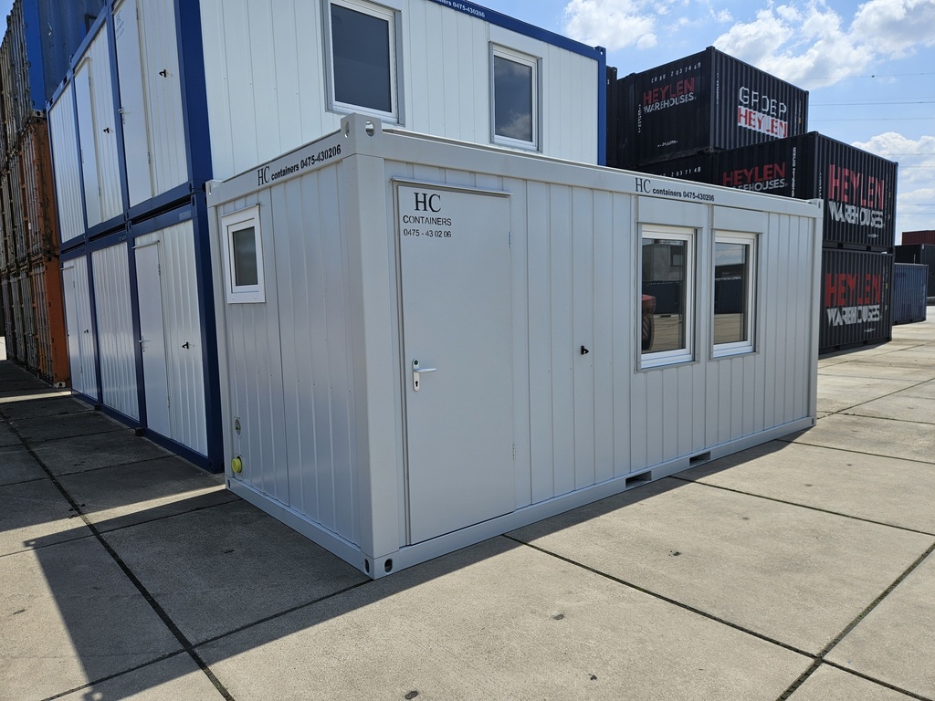 New office unit 6m x 2m40 - with toilet | HC-Containers